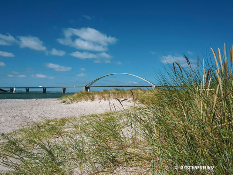 Hausboot-Urlaub Ostsee // Mieten & Übernachtung - KÜSTENFREUND